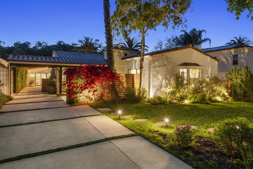 Haute Residence: Courtney Poulos Presents A Sophisticated Spanish Pool ...